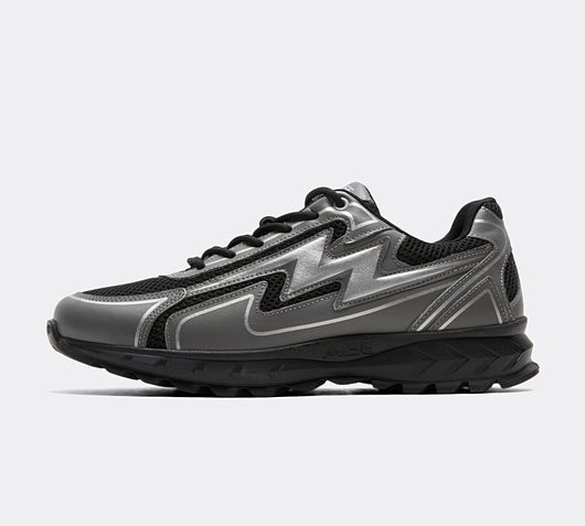 Aise Cosmo Runner Trainer | Black Charcoal | Footasylum