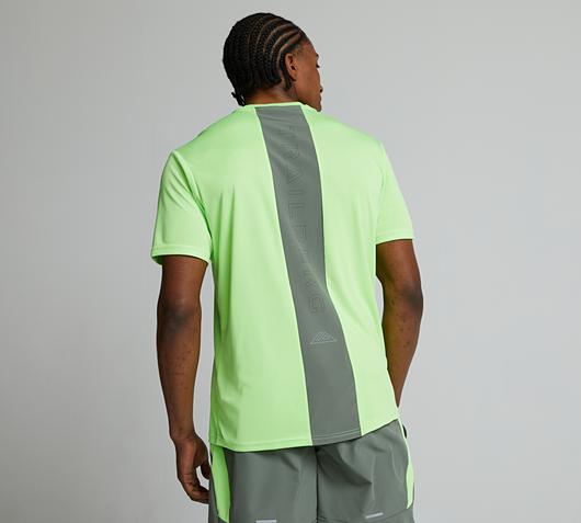 Trailberg Cloud T-Shirt | Neon Lime / Agave Green | Footasylum