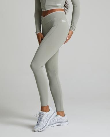 Forena Womens SLB Layer Legging | Shadow / Dove | Footasylum
