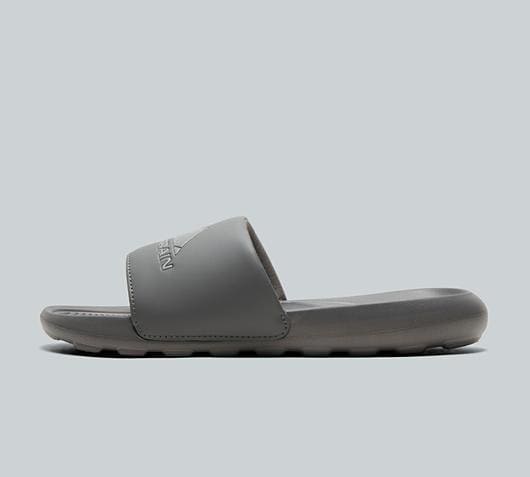 Monterrain Junior Fuji Slide | Iron Gate / Silver Reflective | Footasylum