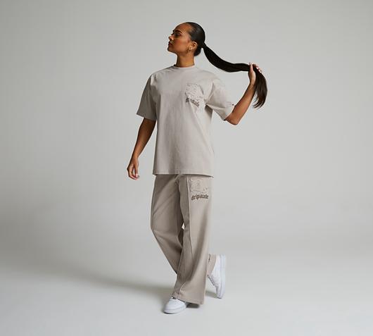 Dripmade Womens Orion Boyfriend T-Shirt | Dove / Hot Fudge | Footasylum