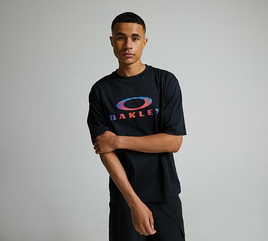 Oakley Thermonuclear Graphic T-Shirt | Black | Footasylum
