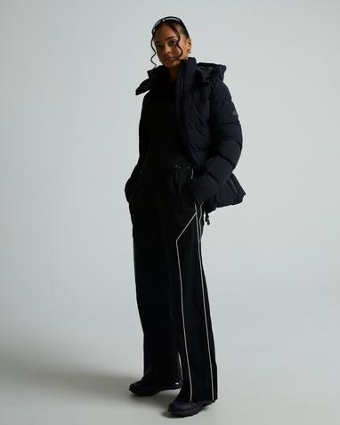 Alpyrex Womens Nordic Puffer Jacket | Jet Black | Footasylum